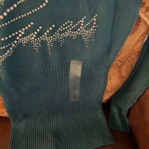 Guess | Sweaters | Sweater Guess | Poshmark